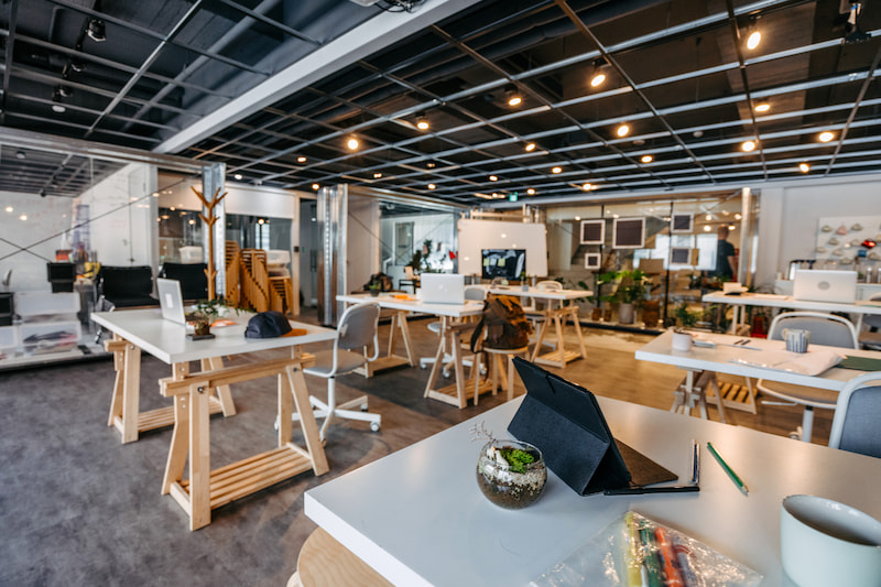 Explore the Advantages of Coworking Spaces for Small Businesses